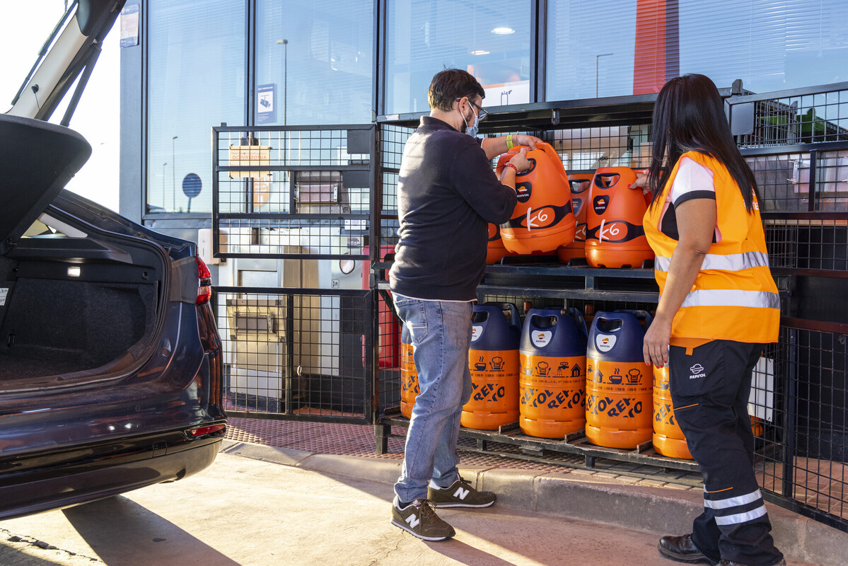Cuánto dura una bombona de gas butano en una estufa | Repsol